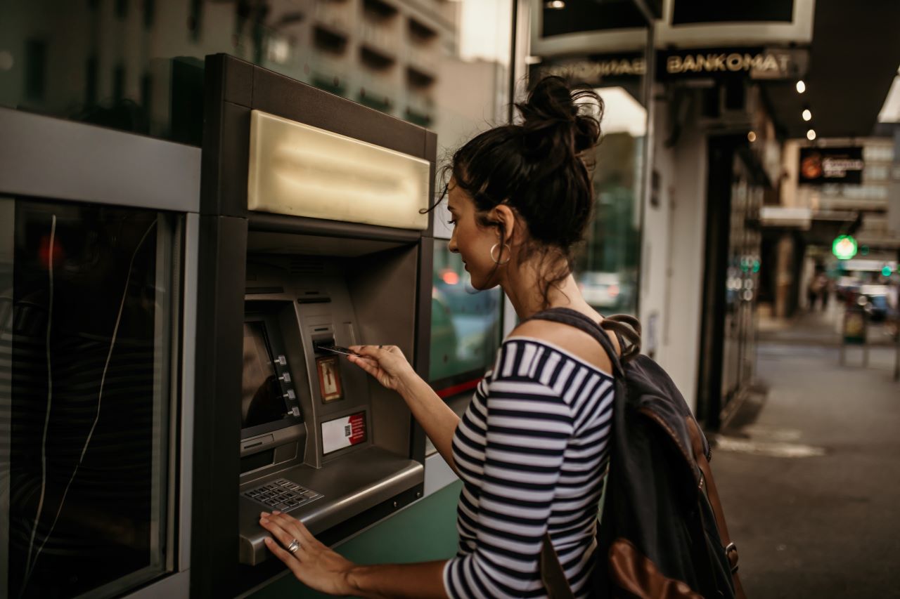 What Is a Deposit? Meaning, Types and How It Works | Citi.com