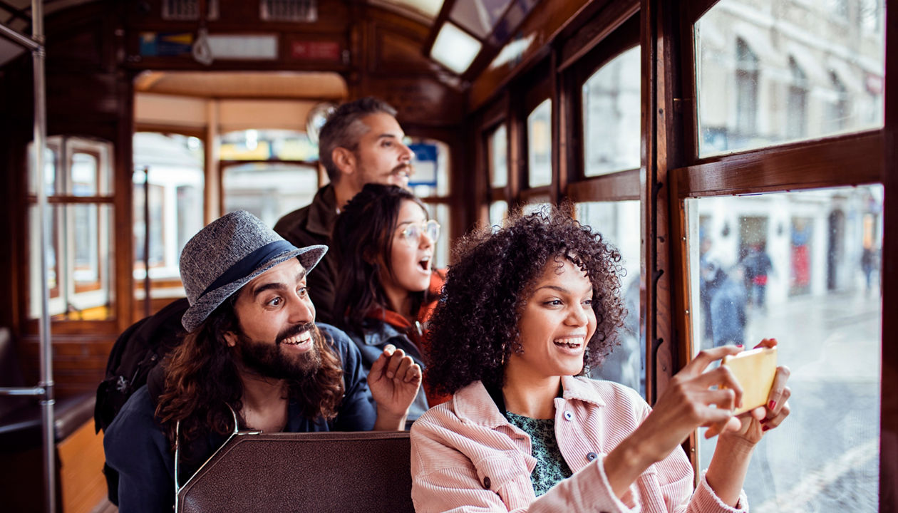 American Airlines AAdvantage® Miles vs. Loyalty Points | Citi.com