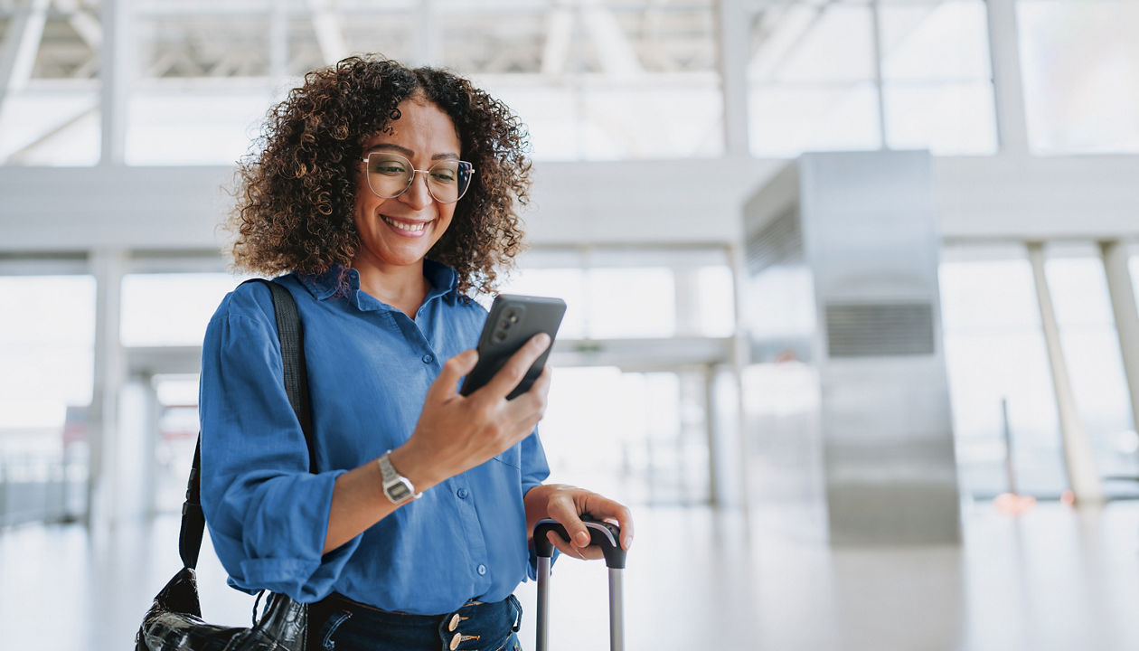 Do the Citi® / AAdvantage® Cards Come With Priority Pass? | Citi.com